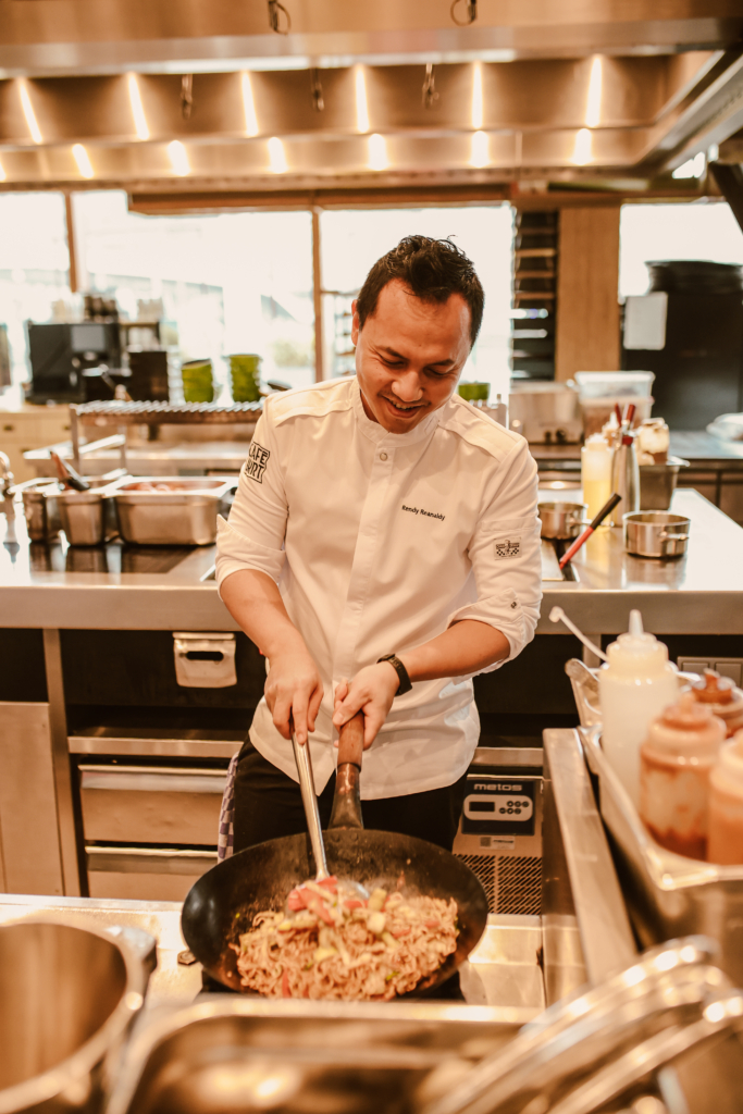 Aan het woord: Chefkok Rendy Reanaldy - Hotel Jakarta Amsterdam • by ...